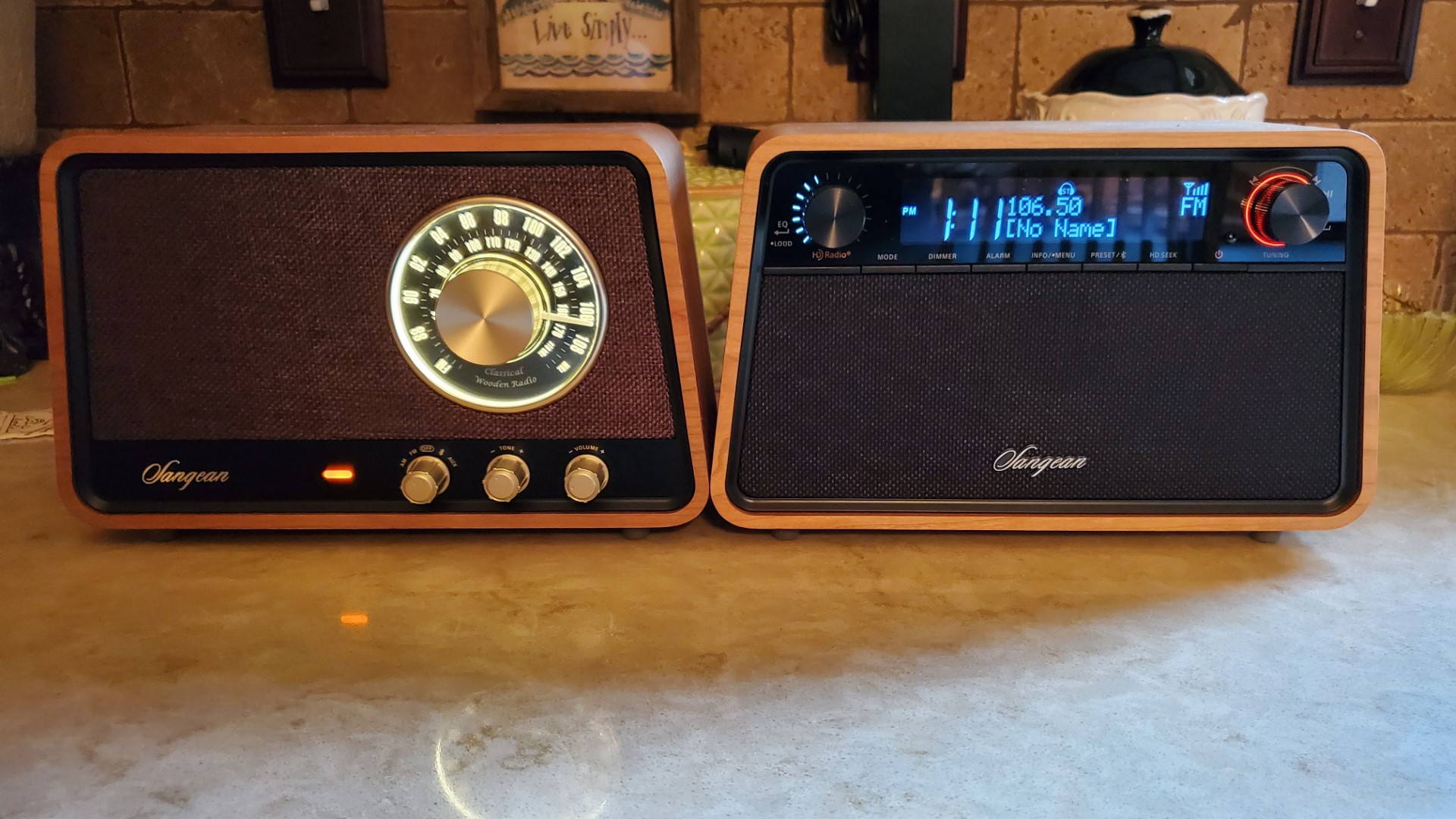 Sangean HDR-19 AM/FM/HD/Bluetooth Radio | radiojayallen