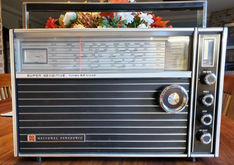 radiojayallen | Jay's Radio Reviews, Comparisons & Restorations